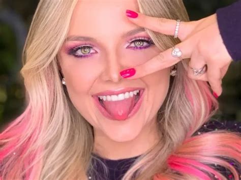 Vc Realmente Conhece A Carol Bresolin Emily Gamers Quizur