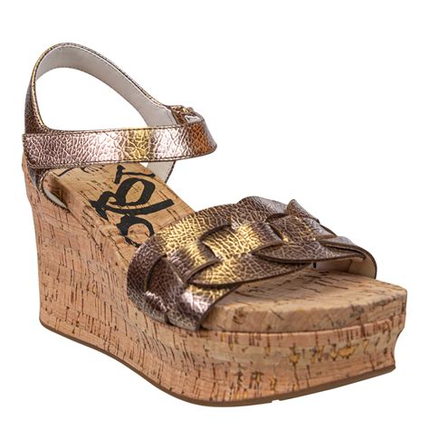 Charleston In Gold Wedge Sandals Otbt Shoes