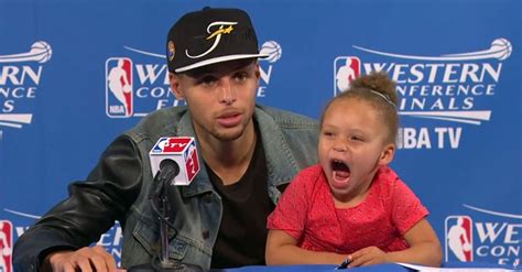 Stephen Currys Daughter Riley Funny At Press Conference Ps Celebrity
