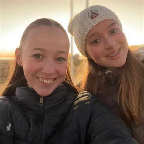 𝐶𝑎𝑚𝑖𝑙𝑙𝑒 Camille Clml • Threads Say More