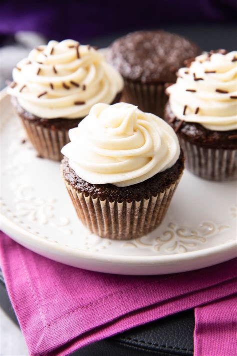 Chocolate Cupcakes With Cream Cheese Frosting Beaming Baker