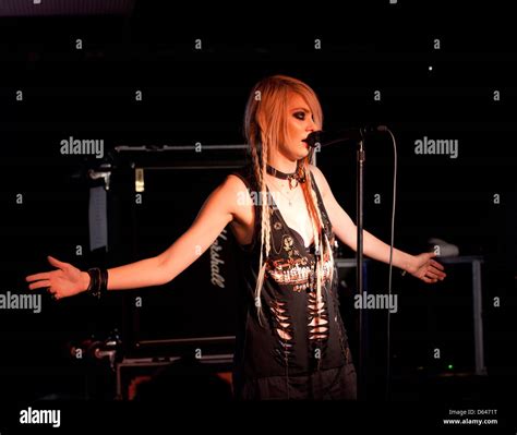 Taylor Momsen The Pretty Reckless Perform Live At The Wonder Bar In