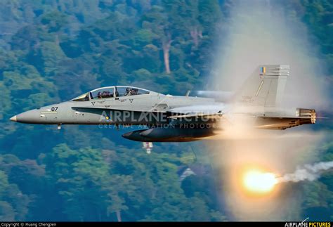Malaysia Air Force Mcdonnell Douglas F 18d Hornet M45 07 At Langkawi