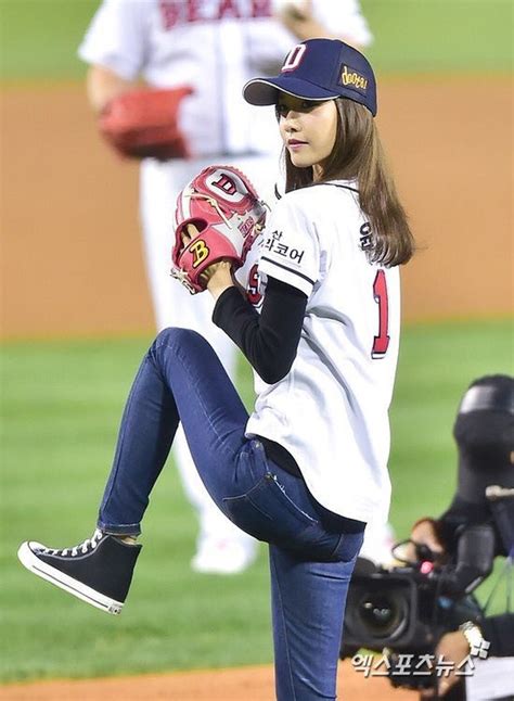 Bak Atlet Pro 8 Selebriti Korea Ini Pernah Terpilih Menjadi First Pitch Di Pertandingan Bisbol