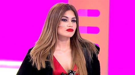 Anoreksiya Nervoza Tedavisi Gören Nihal Candan Hayatını Kaybetti