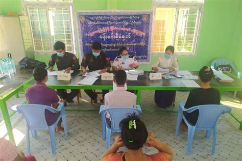 ထန်းတပင်မြို့နယ်တွင် ကျေးရွာနေပြည်သူများအား နိုင်ငံသားစိစစ်ရေးကတ်ပြားမ