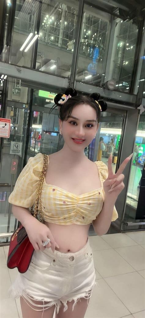 Lâm Khánh Chi Về Làm Dâu Miền Tây Biến Hình Nhanh Như Chớp Chuộng Món