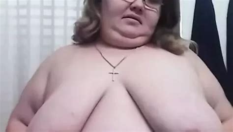 Ssbbw Zeigt Seltsam Geformten Fetten Körper Xhamster
