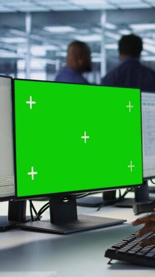 Vertical Software Developer In Server Farm Ensuring Data Remains