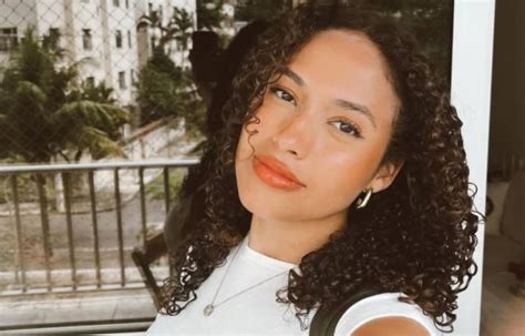 Ex Atriz Mirim Retorna Como Destaque Em Vale Tudo Tudo Sobre Julia