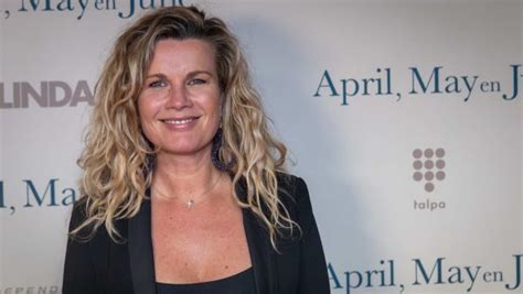 Annette Barlo Zint Op Doorstart Van Komedieserie Oppassen Linda Nl
