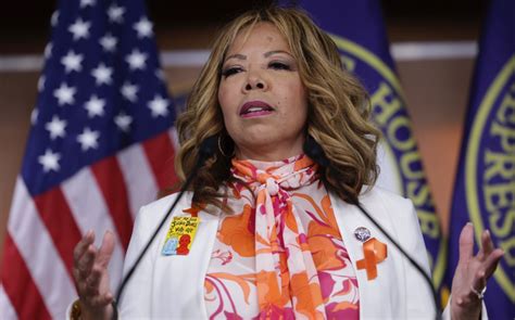 U S Rep Lucy Mcbath May Run For Georgia Governor In 2026