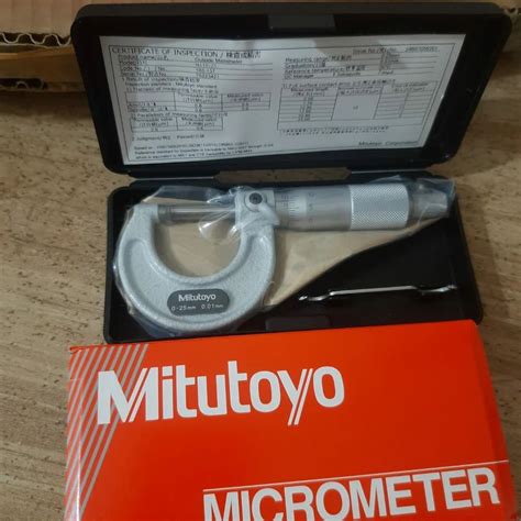 Mitutoyo 103 137 Outside Micrometer 0 25mm Accuracy 0 01mm At ₹ 1950
