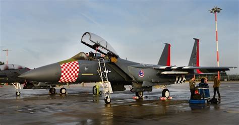 This Pilot Landed His F 15 With Only One Wing