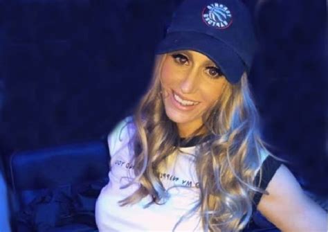 Who Is Jonathan Scotts Ex Wife Kelsy Ully Her Life Before And After