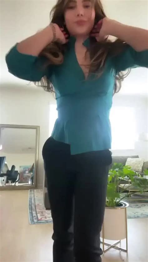 Mckayla Maroney Scrolller