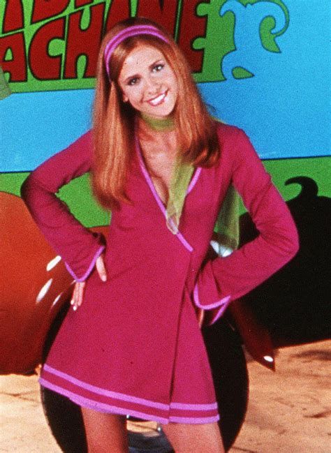 Sarah Michelle Gellar Reveals A ‘steamy Kiss Between Daphne And Velma