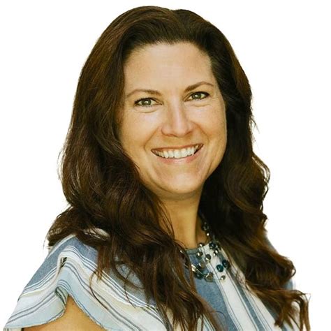 Contact Tracie Wright Of Four Columns Realty