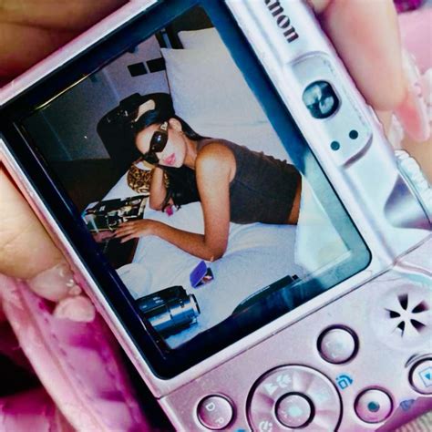 Digital Camera Y2k In 2026 2000s Photoshoot Ideas 2000s Pictures