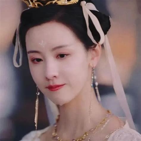 陈都灵——天欢玉玲珑采明珠的画本故事 画本故事