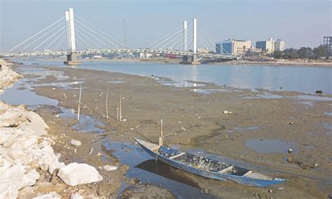 Levels Of Tigris And Euphrates Plunge In Iraqs South Newspaper