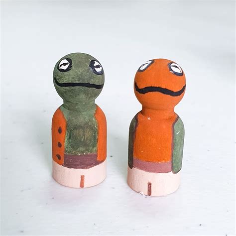 Frog And Toad Peg Dolls Frog And Toad Peg