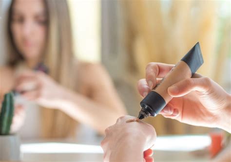 Makeup Basics What Is A Foundation ⋆ Intotheglossier