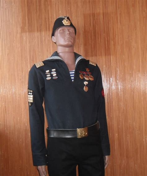 Ussr Cccp Fuldt Sæt Af Den Ceremonielle Uniform Af En Catawiki