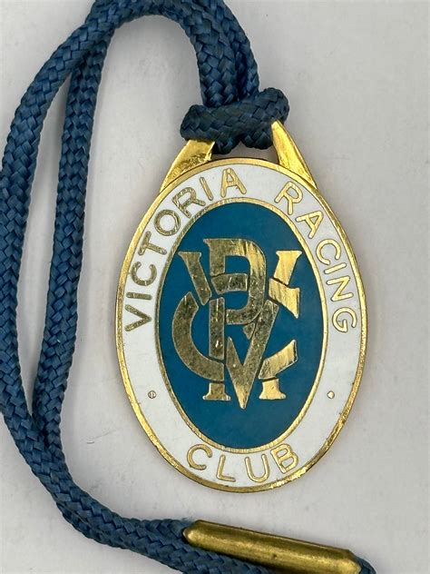 Vintage 1980 1981 Victorian Racing Club Enamel Badge Pocket Treasures