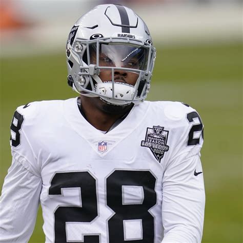 Raiders Josh Jacobs Arrested Charged With Dui After Single Car Crash