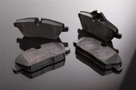 Ceramic Vs Semi Metallic Pads Comparing Brake Types