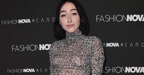 People Cant Stop Talking About Noah Cyrus Bold Fashion Statement