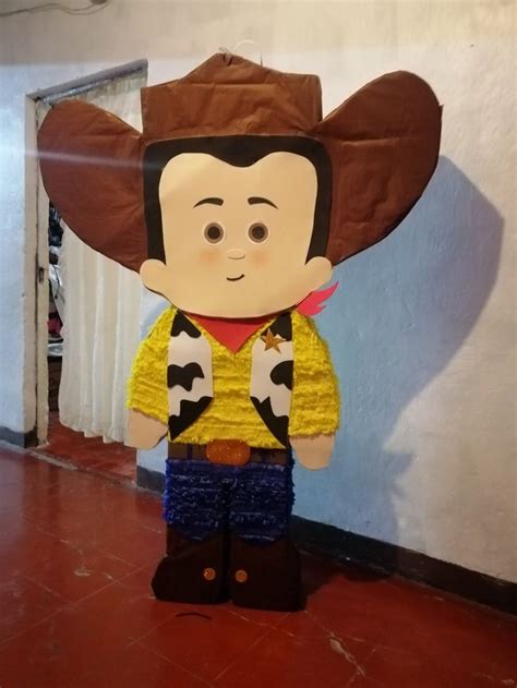 Piñata Del Vaquerito Piñatas Piñata Piñatas De Toy Story