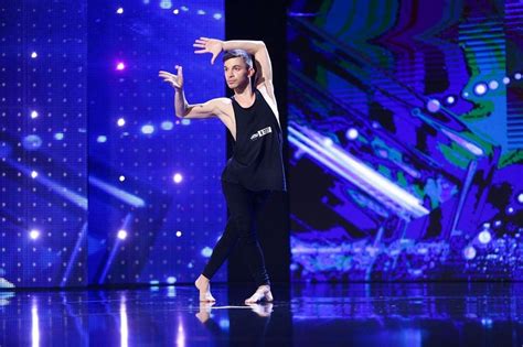 Romanii Au Talent 2017 Silviu Daniel Mititelu Dans Contemporan Scene Si Bonusuri Din
