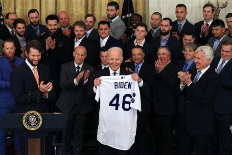 Mark Walter Net Worth Wiki Age Weight And Height Relationships