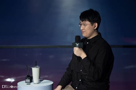 포토 Lck 분석데스크 참여한 러시 이윤재
