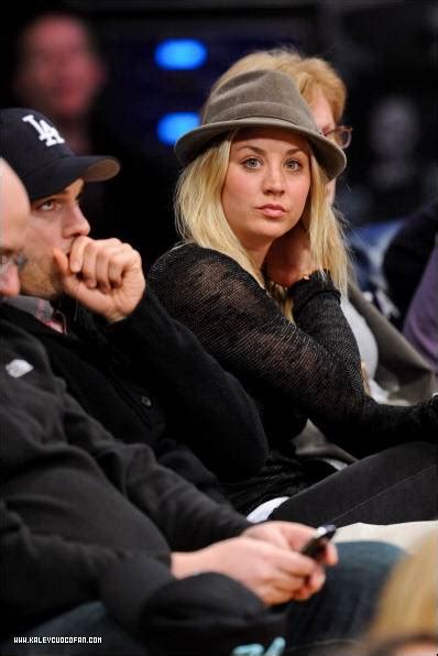 Kaley La Lakers Game Kaley Cuoco Photo 33502990 Fanpop