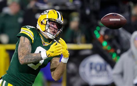 The Packers Must Add A Deep Threat This Offseason Zone Coverage