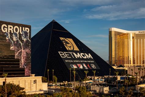 Betmgm Hits 2 Billion Revenue Forecasts Positive Ebitda 2025