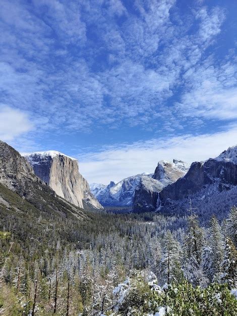 Yosemite Tunnel View In Winter Premium Photo