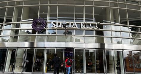 Suria Klcc To Lrt Klcc Station