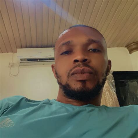 Davido And His Lovely Wife Chioma Acquired Yet Another Car Rollsroyce