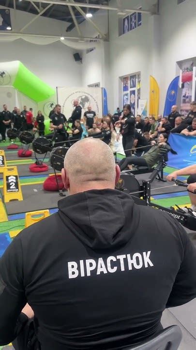 Василий Вирастюк судит женскую греблю сила техника и эмоции в одном