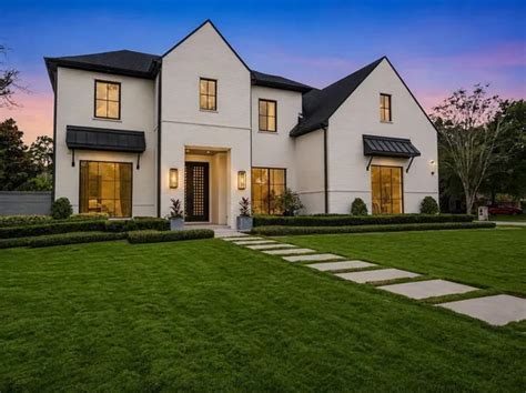77024 Real Estate 77024 Homes For Sale Zillow