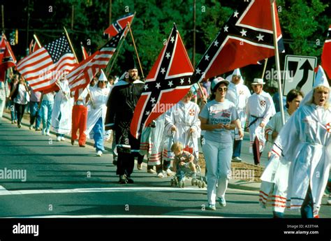 Ku Klux Klan Flag Fotos Und Bildmaterial In Hoher Auflösung Alamy