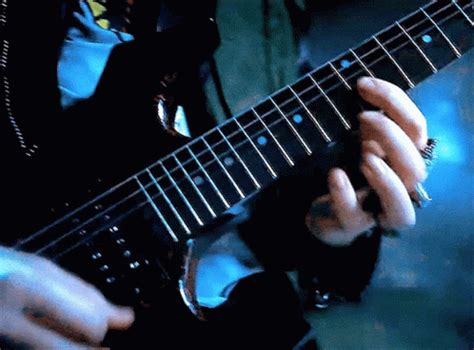 Eddie Guitar  Eddie Guitar Vecna Temukan And Bagikan 