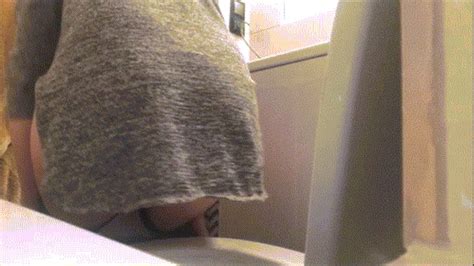 Quick Loud Plops Wmv Mysterious Lilly Clips4sale