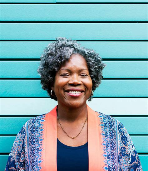 Short Hairstyles That Make Going Gray Look Easy And Ageless