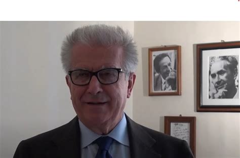 Chi è Luigi Zanda Vita Privata E Carriera Politica Dellex Senatore Del Pd