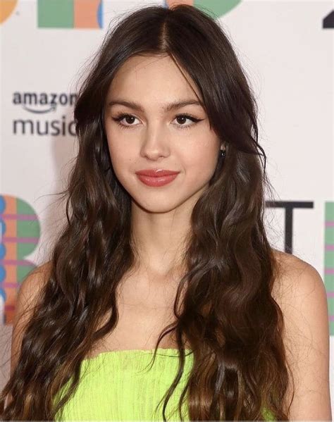 Olivia Rodrigo Hairstyles Hsmtmts Penteados Fantasias Incríveis